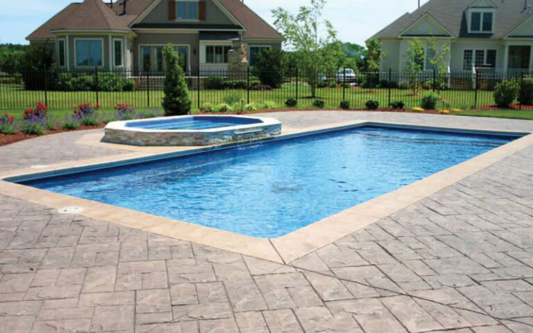 Fiberglass pool sales in Tallahassee FL Latham Pools - Tallahassee ...